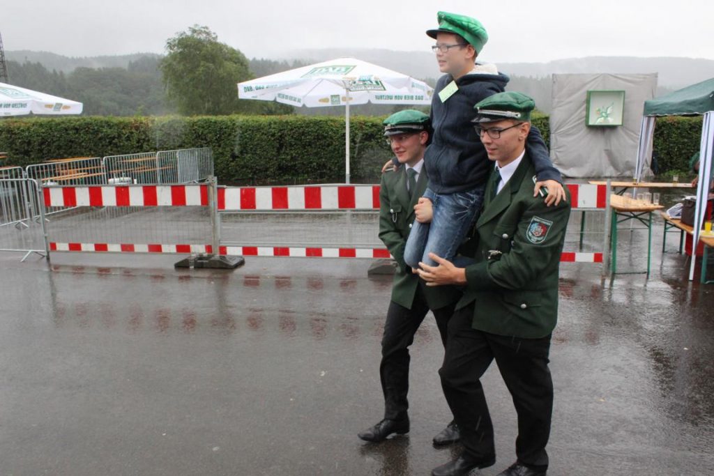 Lucas Witt aus Marienheide-Berghof ist neuer Kinderschützenkönig von ...
